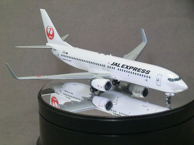 【ハセガワ】1/200 B737-800 JAL 製作 【完成】: 【工房ネコの手】プラモ製作日記